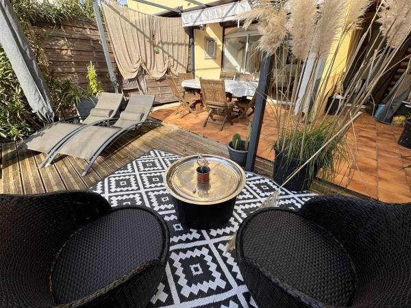 Charmant Appartement Rénové Au Calme Avec Jardin, à 100m Des Commerces - Fr-1-726-56 - La Garde-Freinet