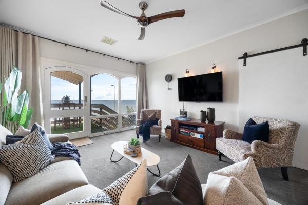 Horizon 235 - Seaview Hideaway On The Esplanade - Adelaide