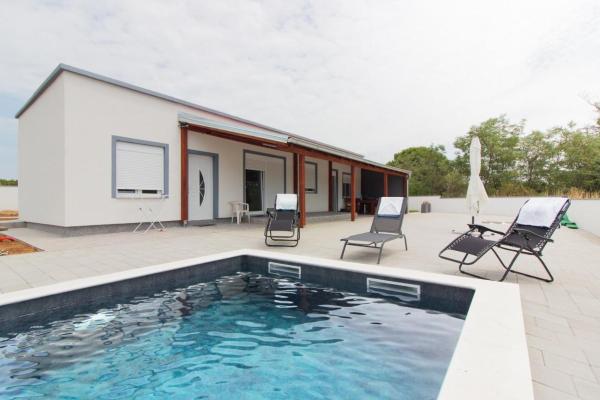Holiday Home Sandra - Privlaka
