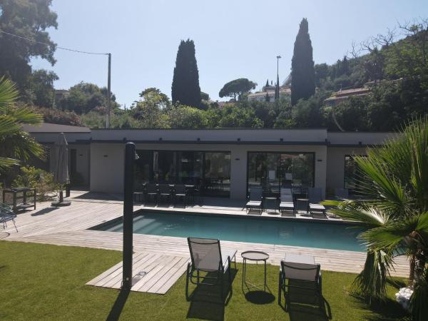 Villa De Vacances - Le Lavandou