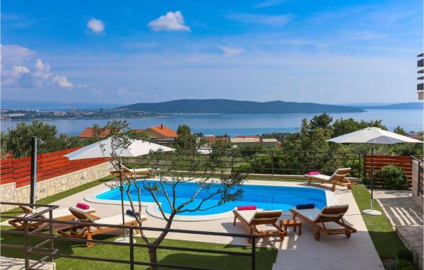 Amazing Home In Kastel Sucurac - Split
