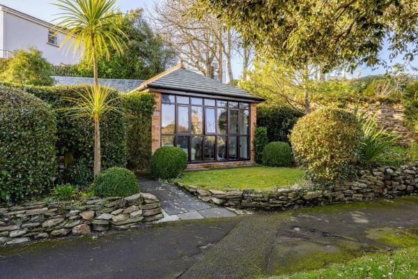 Luxury Victorian School With Views Of Harbour - Fowey