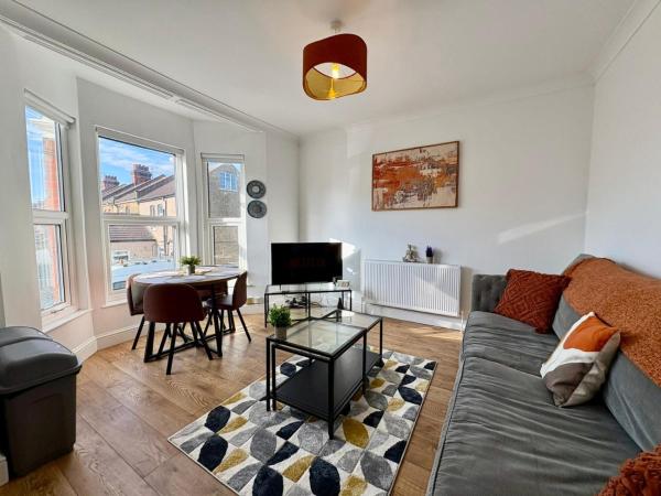 Southchurch Suites - The Walnut - Southend-on-Sea