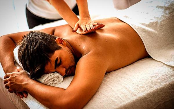 Masaje Profesional Incluido En La Residencia T O R T U G A M O R A - Águilas