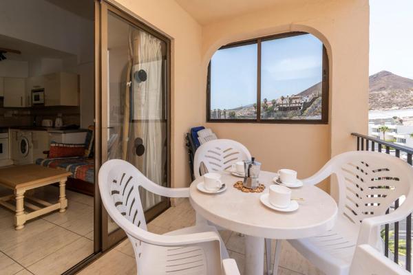 Lovely 1 Bedroom Apartment Communal Heated Pool - Los Cristianos