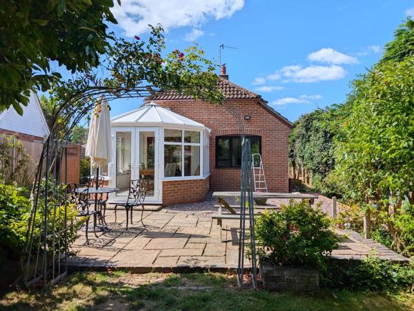Barn Cottage - Littlehampton