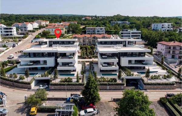 Amazing Apartment In Malinska With Wifi - Malinska