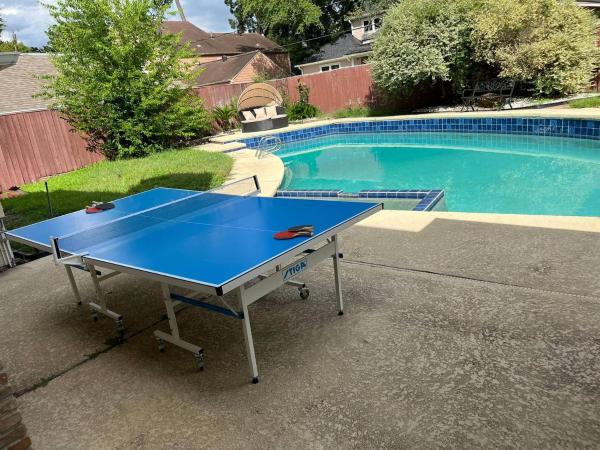 Houston Getaway | 6br |Pool| Wi-fi| Sleep 16|pool - Spring, TX