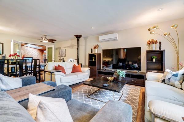 The Beach House - Steps To Beach Area 3 4br - Wasaga Beach