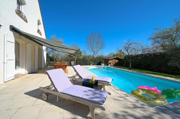 Luxueuse Villa Avec Piscine Chauffee - Poissy