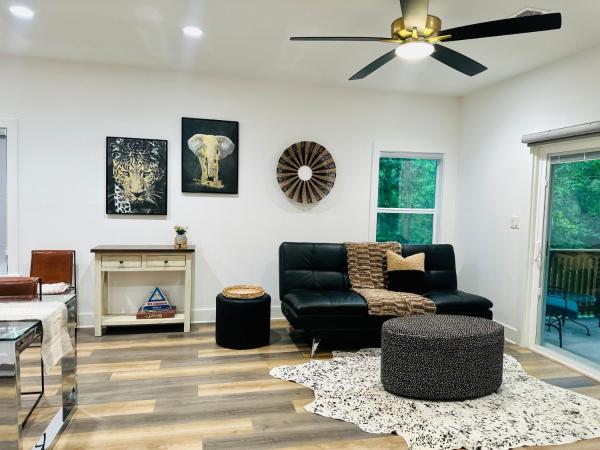Delux Country Cabin - Pet Friendly - Hot Springs, AR