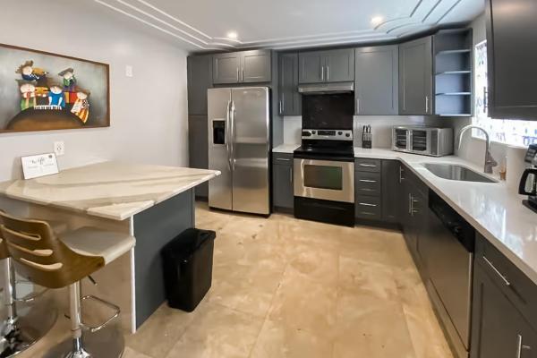 The Almeria House - West Palm Beach, FL