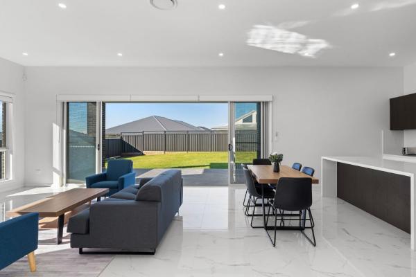 Cork & Vine On Coolalta - A Cellar Door Escape - Cessnock