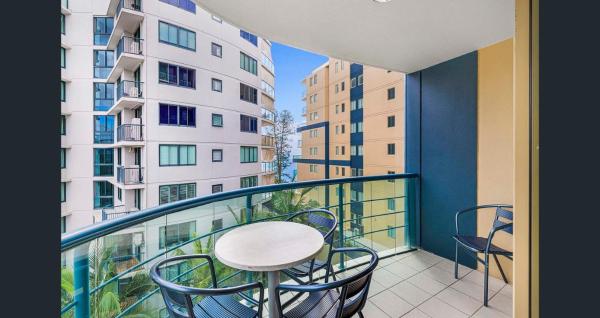 Landmark Resort Gem - Ocean Views, Pools & Prime Location - Sunshine Coast