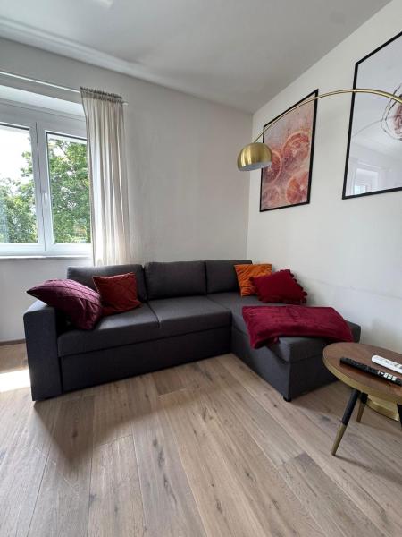 Modernes Zentrales Apartment Mit Balkon - Villach