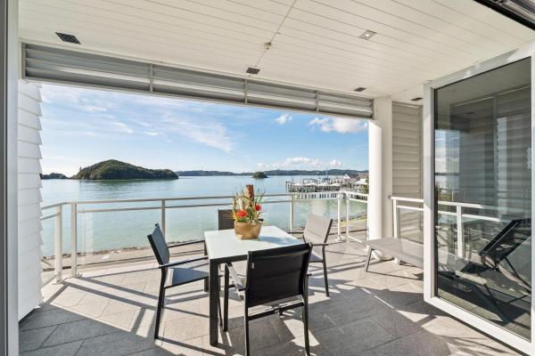 Beach Front 2 Bedroom Apartment - Paihia