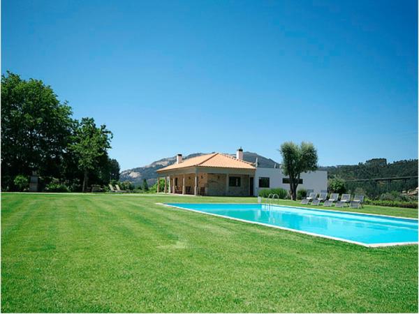 Beautifully Restored Ponte De Lima Farm House 6 Bedrooms Quinta Fornelos Private Pool Surrounded By Hectares Of Vineyards - Ponte de Lima