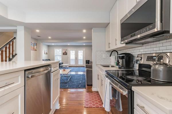 Central Convenient Home With Free Parking #Dcottage - Silver Spring, MD