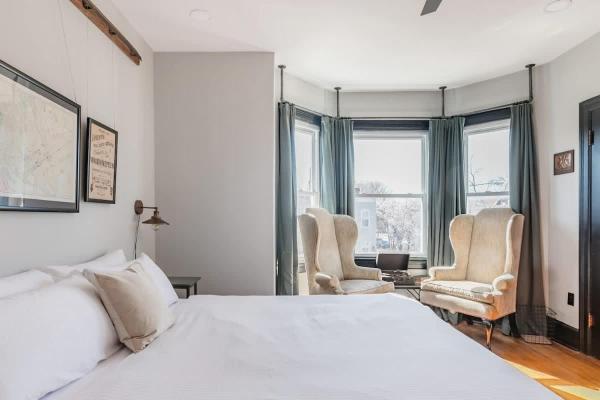 Industrial Loft Offers Historic Feel With Modern Amenities 3br & 2ba #Dcottage - Washington, D.C.