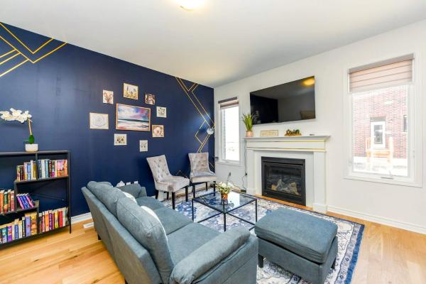 Brand New 7beds-kingbedsfamilysleep15playtable - Milton