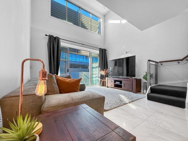 Parnell Escape L Enormous Loft Apartment L Shops - Auckland