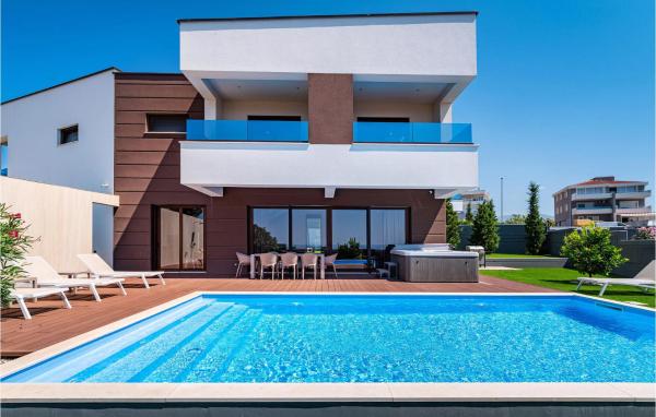 Beautiful Home In Novalja - Novalja