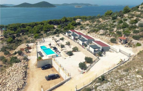 Nice Home In Drage With Outdoor Swimming Pool - Murter