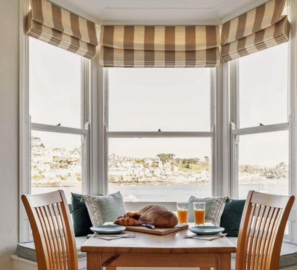 Captains Cabin - Fowey