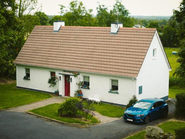 Longford Holiday Red Rose Self Catering Cottage - Longford