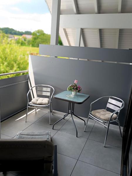 65 Qm Ferienwohnung Im Grünen - Bözen