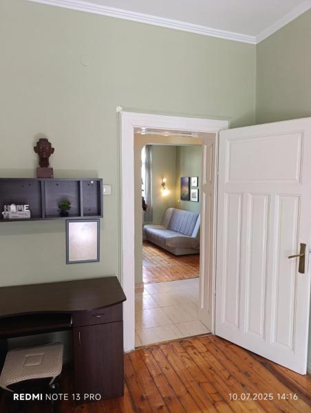 Vinchenco And G Suites - Sofia