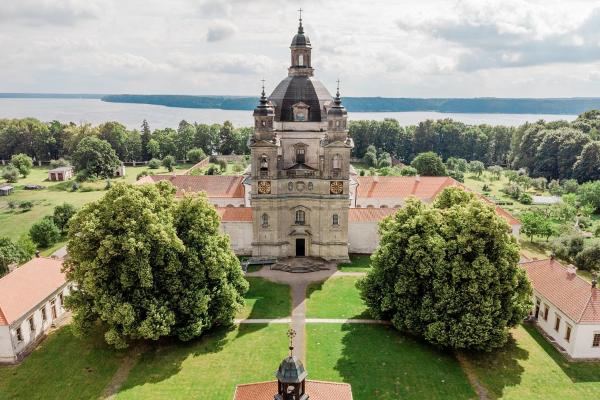 Monte Pacis Hotel In Pažaislis - Kaunas