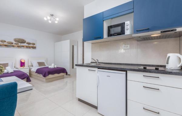 Cozy Apartment In Pula With Wifi - Pula