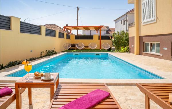 2 Bedroom Awesome Apartment In Zadar - Zadar