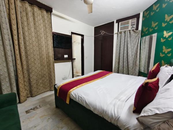 Gera Kalkaji Hotel - New Delhi