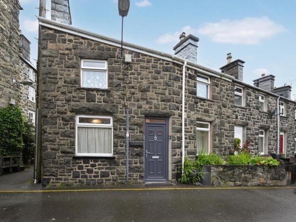 Llys Dedwydd - Dolgellau