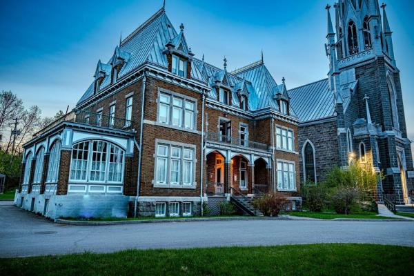 Hôtel Château Cran Chaud Chicoutimi - Saguenay