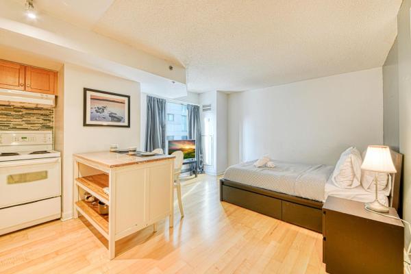 Rivetstays - The Pantages Suite - Toronto Metropolitan University
