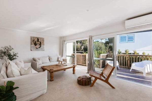 Chic Coastal Escape Walk To Beach & Downtown Mount - Mount Maunganui