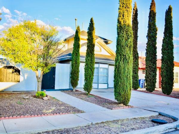 Entire Home Near Montwood Zaragoza - エル・パソ, TX
