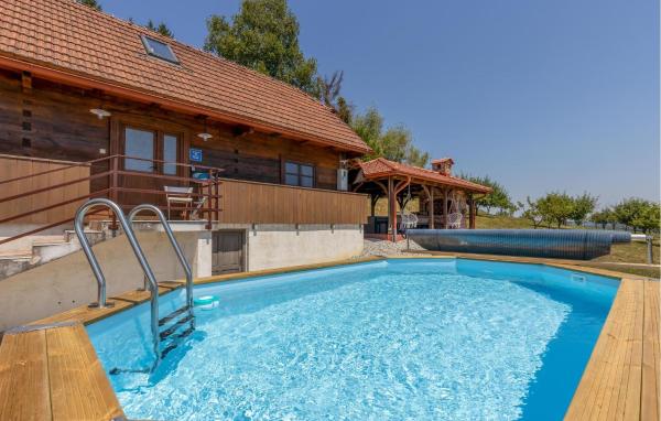 Awesome Home In Jaskovo With Heated Swimming Pool - Karlovac