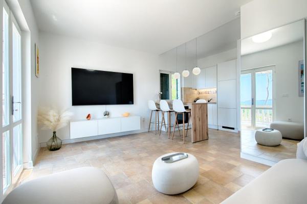 Pebble Apartments - Komiža