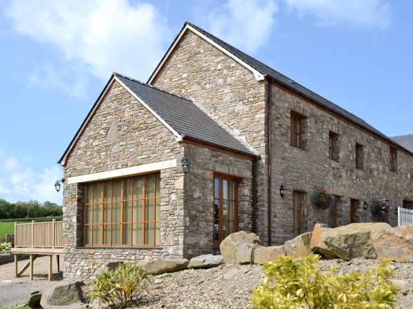 4 Bedroom Accommodation In Mydroilyn, Near Aberaeron - New Quay
