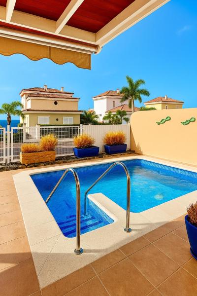 Seaview Villa - Pool, Air Con, Home Office Ready - Adeje