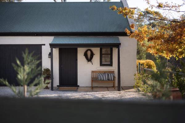 St Helen's Cottages - Clare