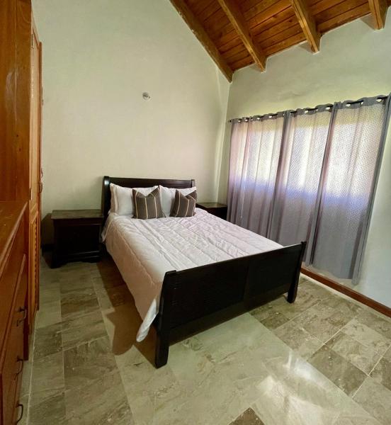 Spacious Beachside Apartment 4br Pool & Garden View - Punta Cana