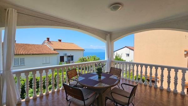 Apartment Sunset Njivice - ŽAklina - Malinska