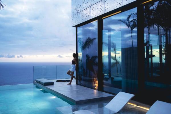 Saudade Residence - Ultra Luxury Futuristic Ocean Zen Retreat - Ponta do Sol