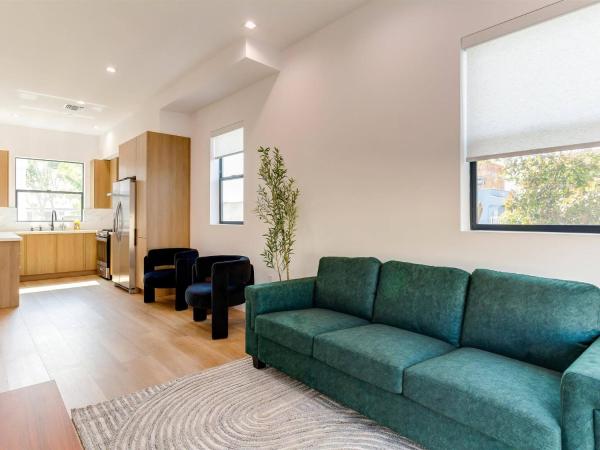 Modern Luxe Retreat Three-bedroom #4 - Inglewood