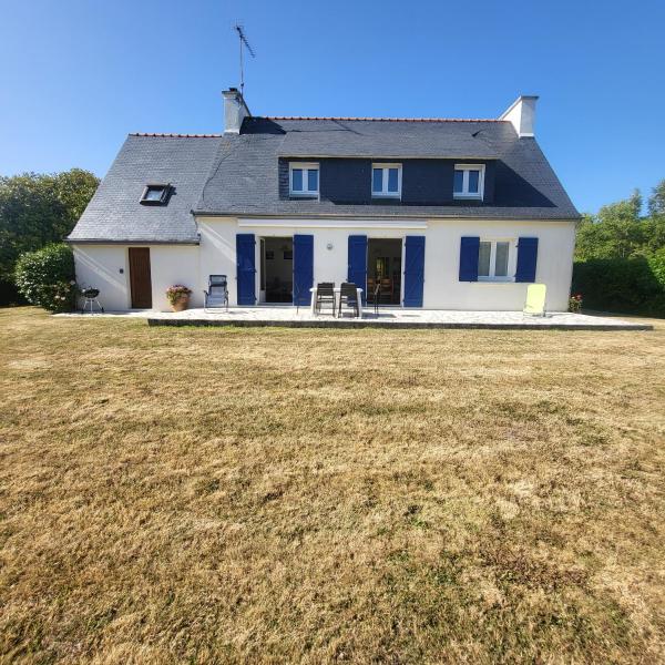 "La Familiale De Kerambigorn" Grande Maison Dans Un Quartier Calme, Juste à Coté De La Superbe Plage De Kerambigorn Dans La Station Balnéaire De Beg-meil! - Fouesnant